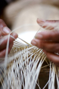Weaving the Brim Edge — Brent Black Panama Hats